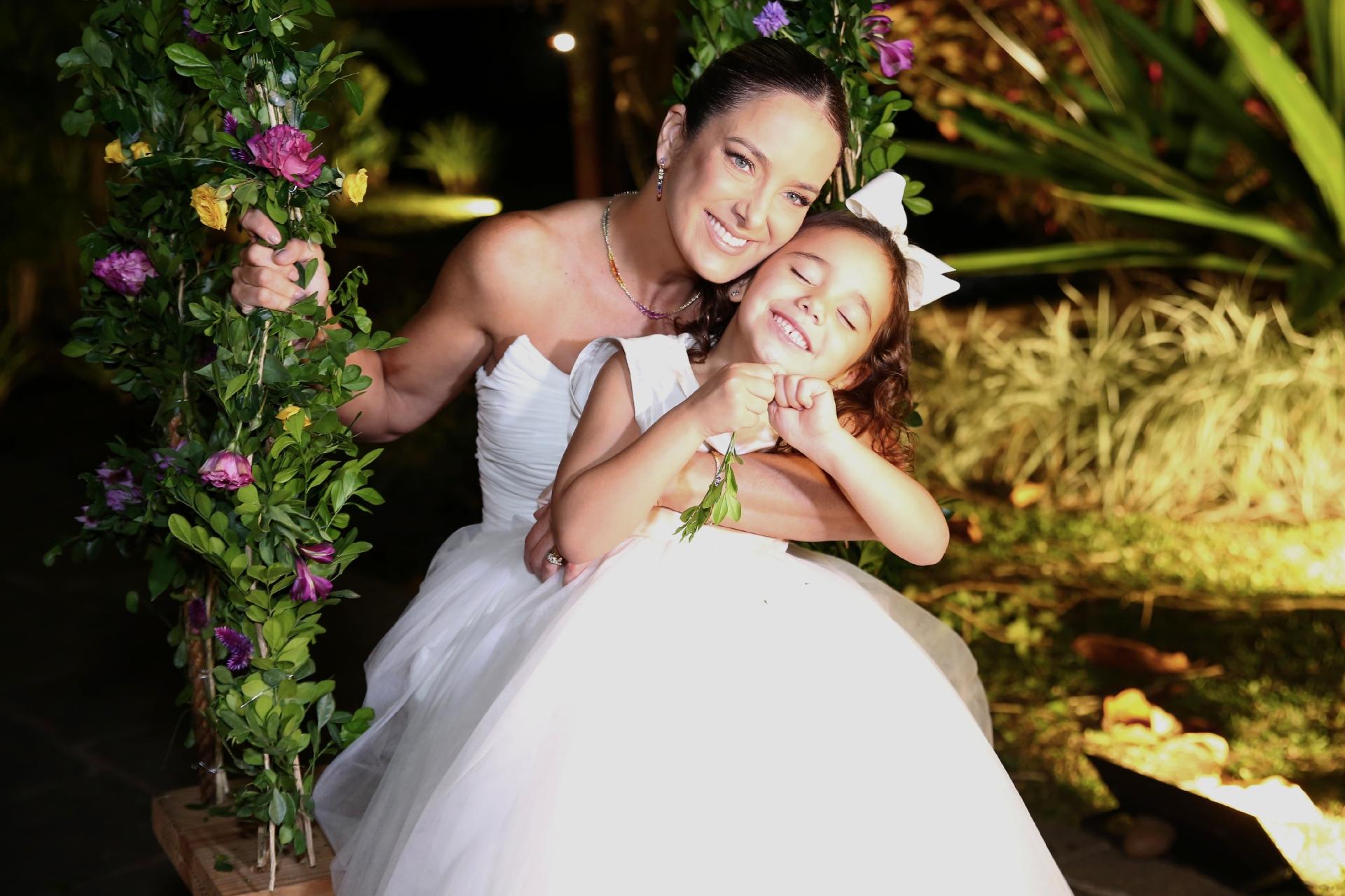 Helô Pinheiro 80 anos: veja como foi a festa