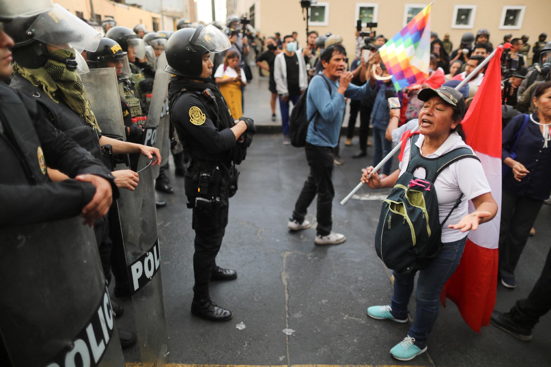 Peru declara estado de emergência por 30 dias