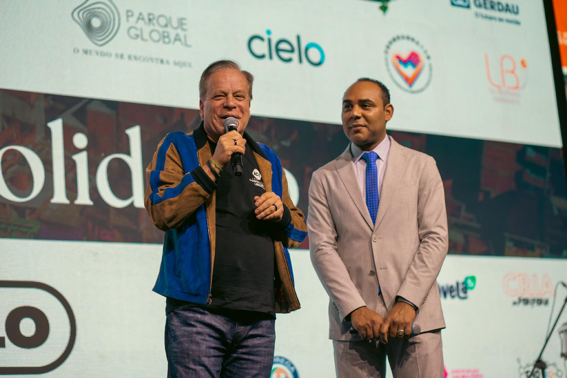 Famosos prestigiam Jantar Solidário promovido pelo G10 Favelas - 01/06 ...