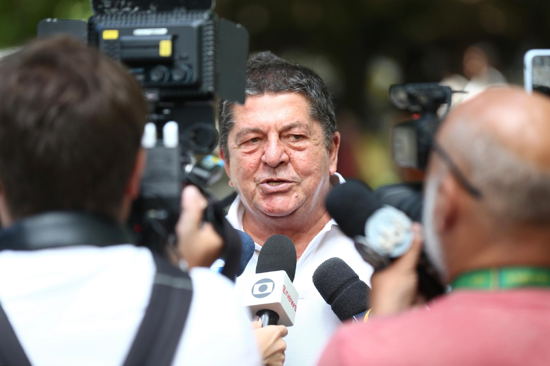 Antônio Pedro: familiares e amigos se despedem do ator