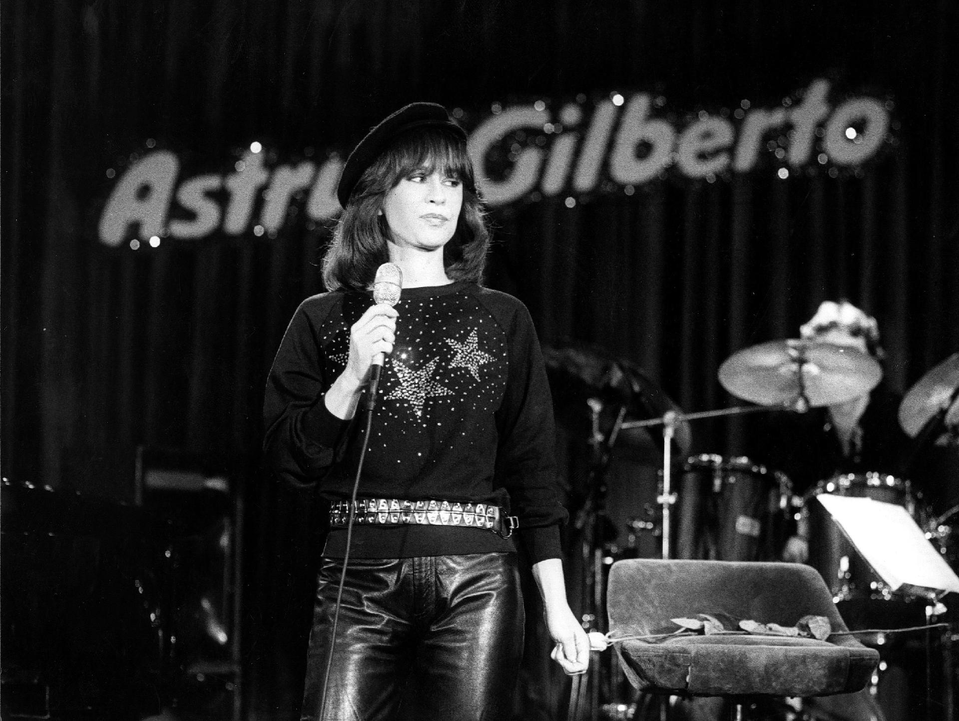 Astrud Gilberto, a voz de Garota de Ipanema em inglês, morre aos 83