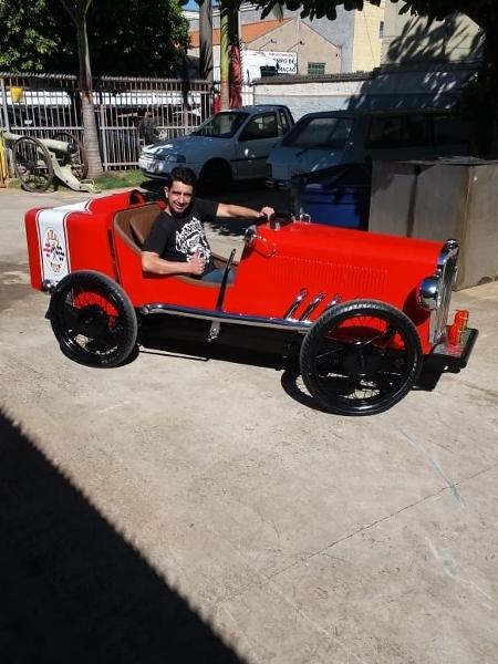 "Mini calhambeque" feito em oficina leva uma pessoa e chega a 40 km/h ...