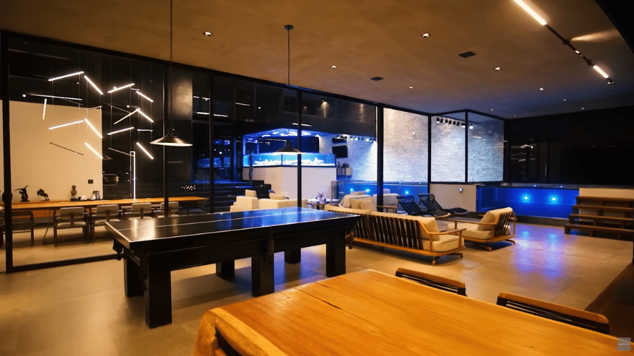 Boca Rosa compra mansão de R$ 18 milhões com aquário de tubarões