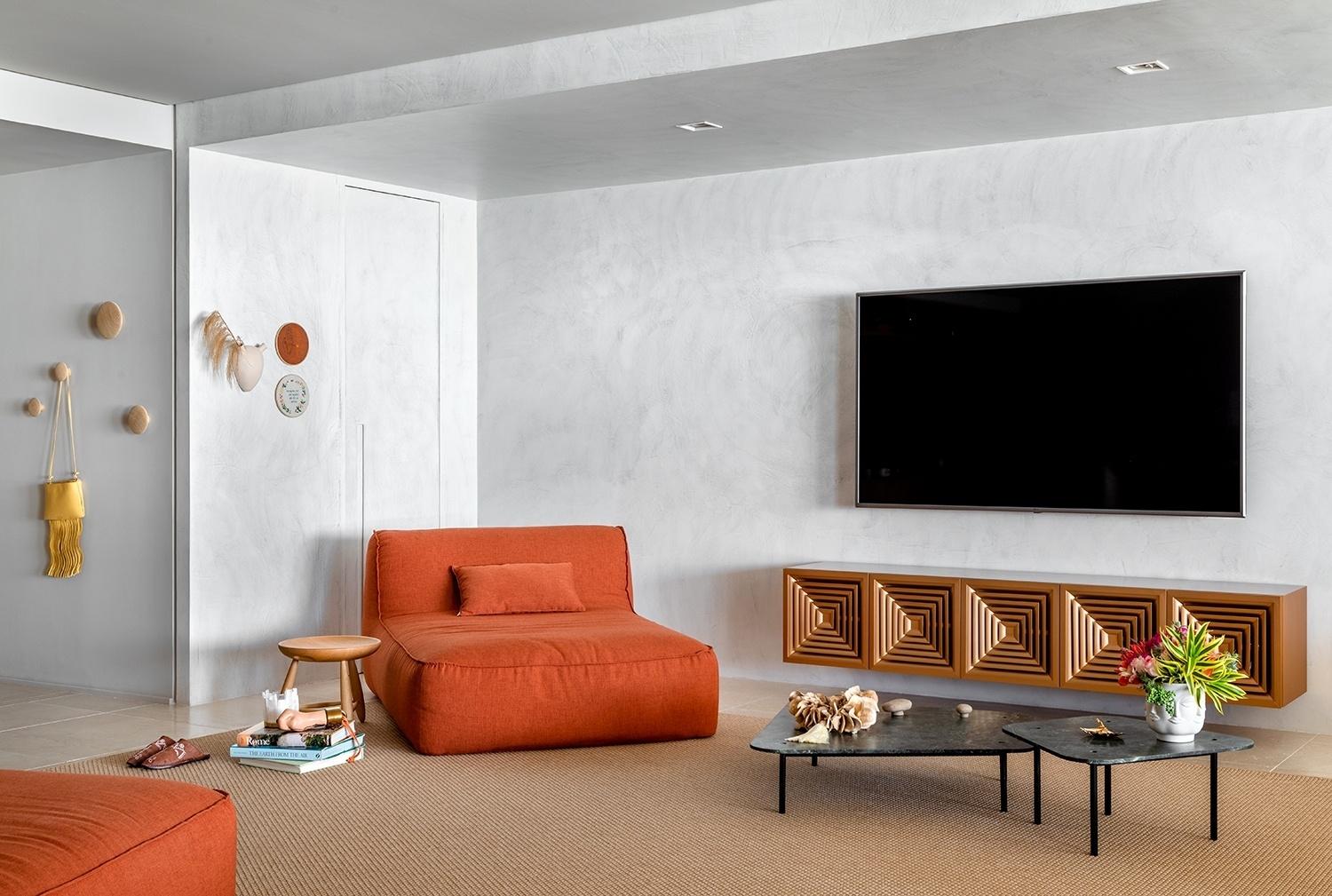 20 anos depois, ela transformou o apê da infância em um lar ...