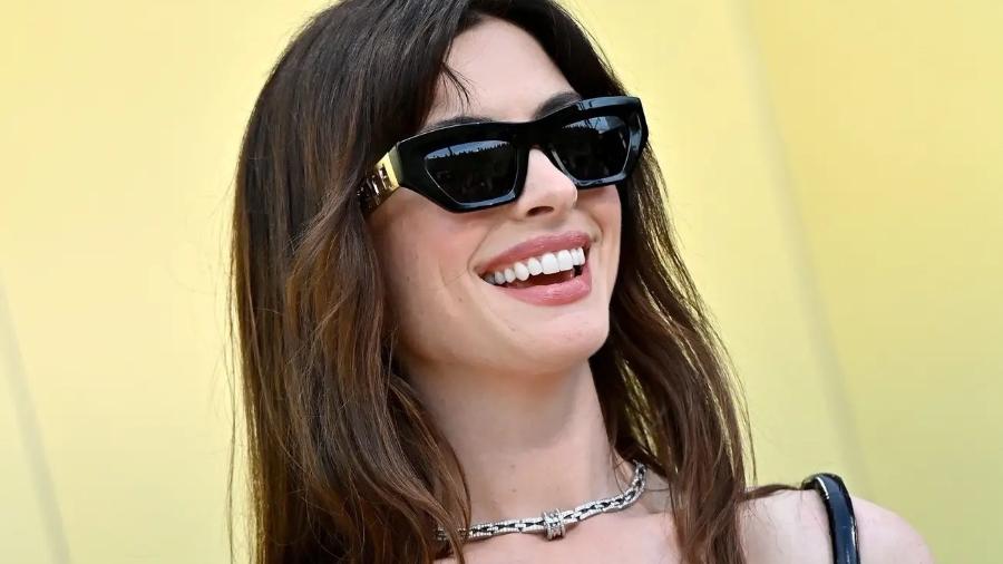 Anne Hathaway: música mais ouvida da atriz em 2025 é brasileira