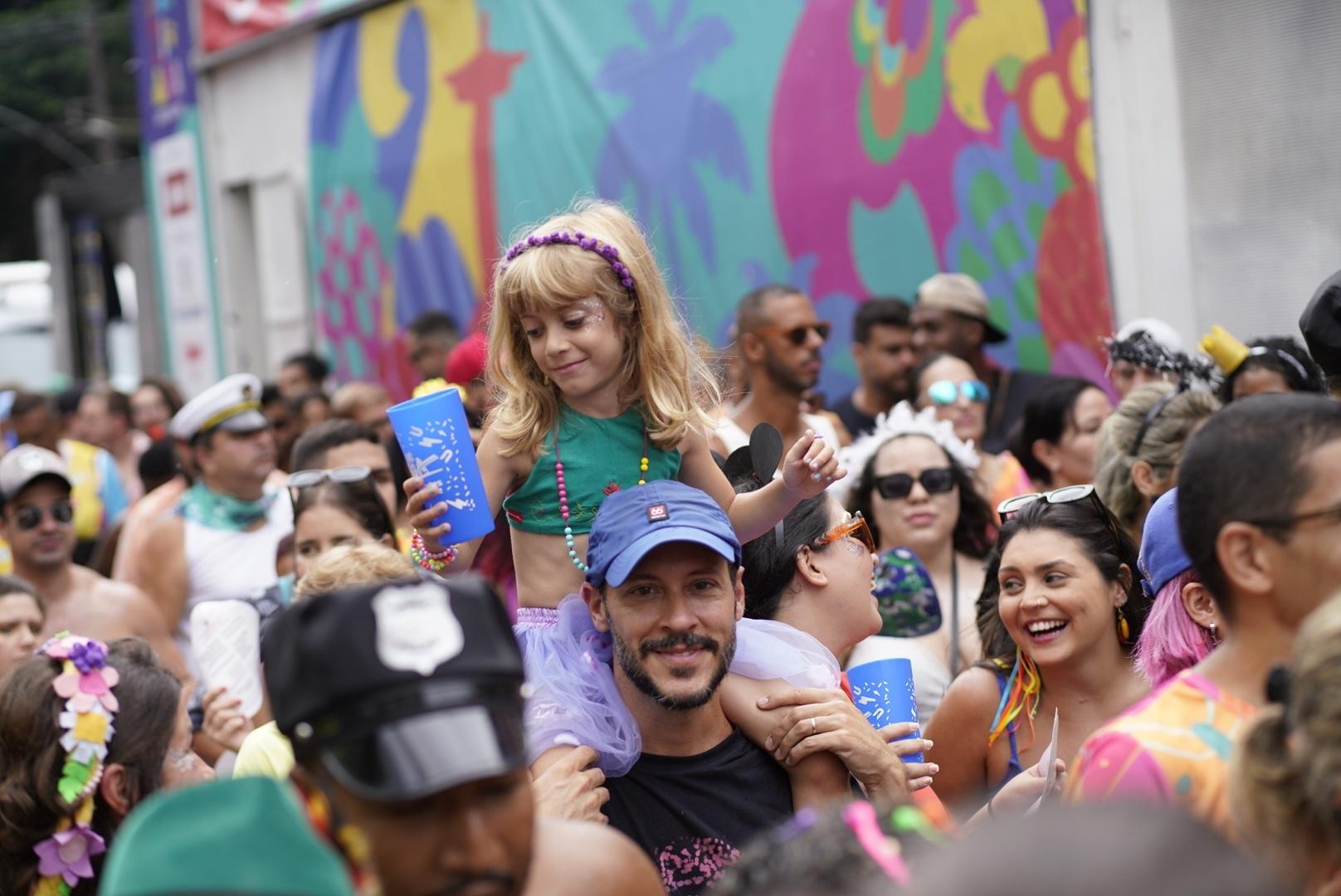 Carnaval 2023: Bloco Suvaco do Cristo homenageia vítimas da pandemia