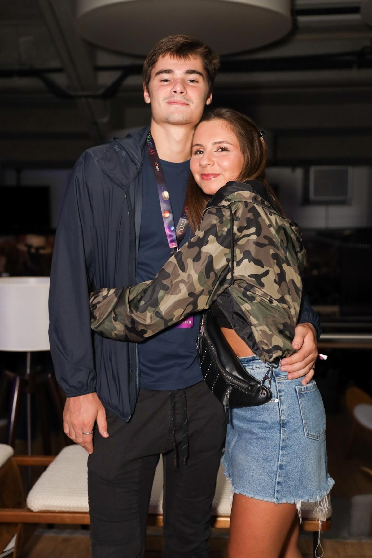 Coldplay em SP: Chris Martin samba com Seu Jorge e canta com fã