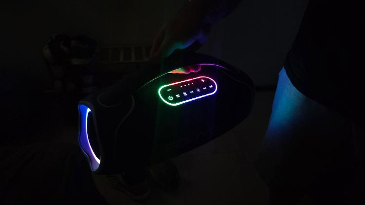 Caixa de som 'boombox' da Polyvox vale a pena? Testamos a XB-2