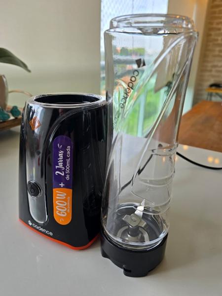 Review: blender da Cadence vem com 2 jarras que viram copos com tampas