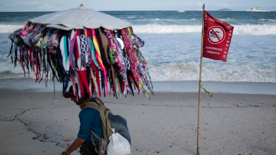 Marinha faz novo alerta de ressaca com ondas de até 3 m entre SC e RJ