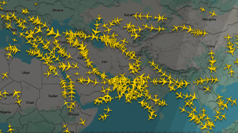 Irã fecha espaço aéreo diante de possível ataque dos EUA