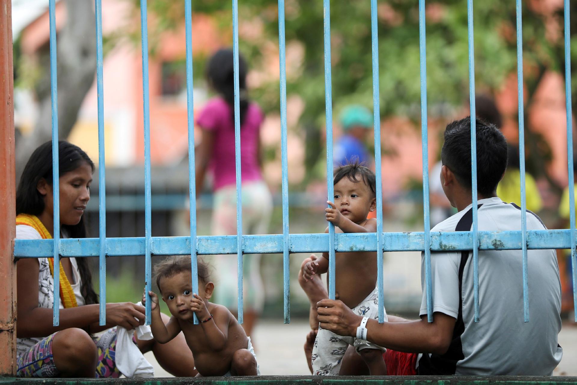 Coronavírus: Mandetta e auxiliares cavam trincheira em meio a demissão ...