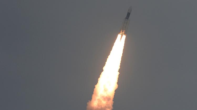 Índia na expectativa de seu primeiro pouso na Lua - 06/09/2019 - UOL TILT