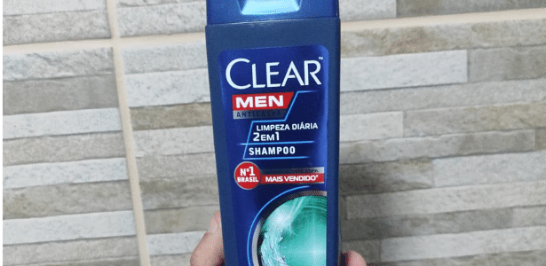 Shampoo Clear Men que promete combater caspas está com 15% OFF