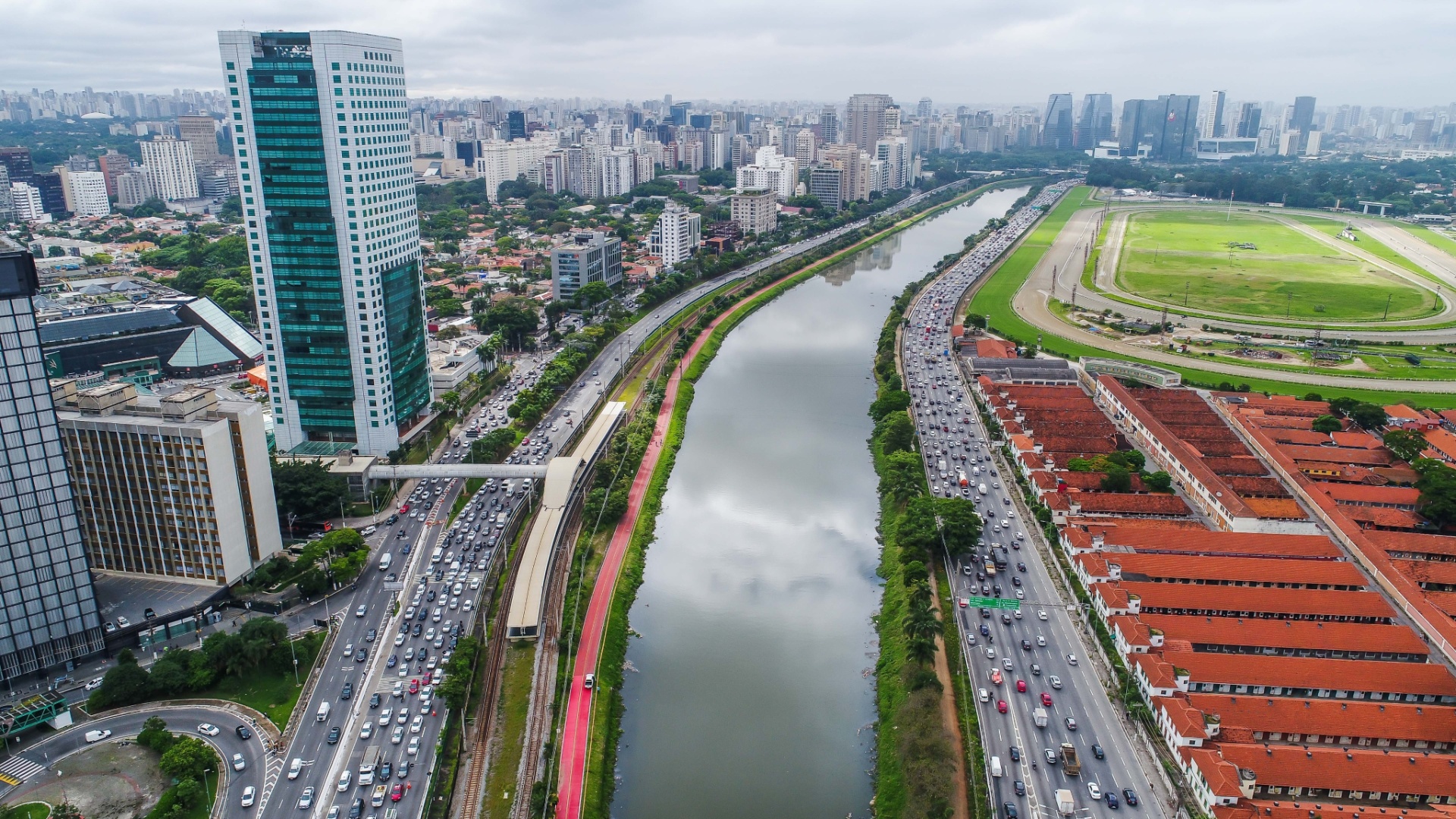 SP: Viaduto cede e bloqueia pista expressa da marginal Pinheiros - 15 ...