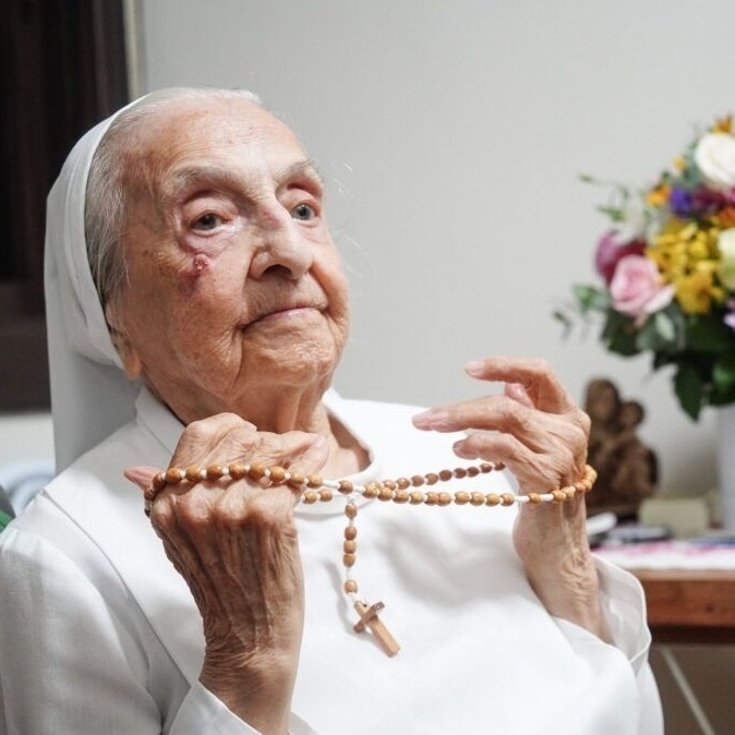 Pessoa Mais Velha Do Mundo Freira Brasileira Inah Canabarro, A Pessoa