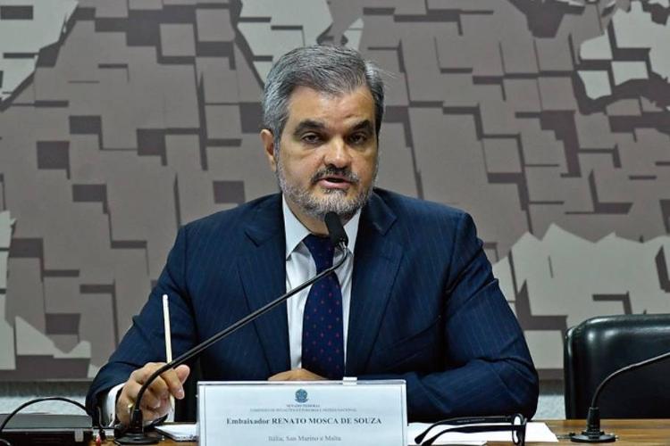 Zambelli: Captura pode se arrastar por meses, diz embaixador na Itália