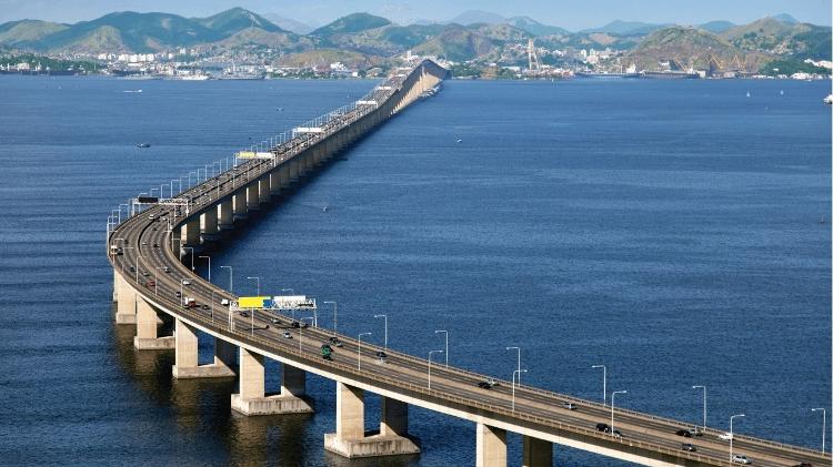 Ponte Rio-Niterói teve pontapé da rainha Elizabeth e obra de molas