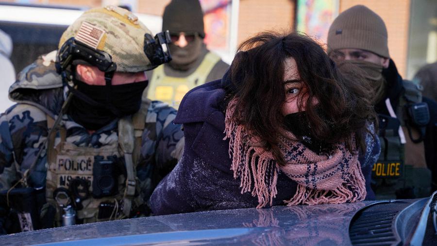 Justiça dos EUA analisa hoje se intervenção do ICE em Minnesota é ilegal