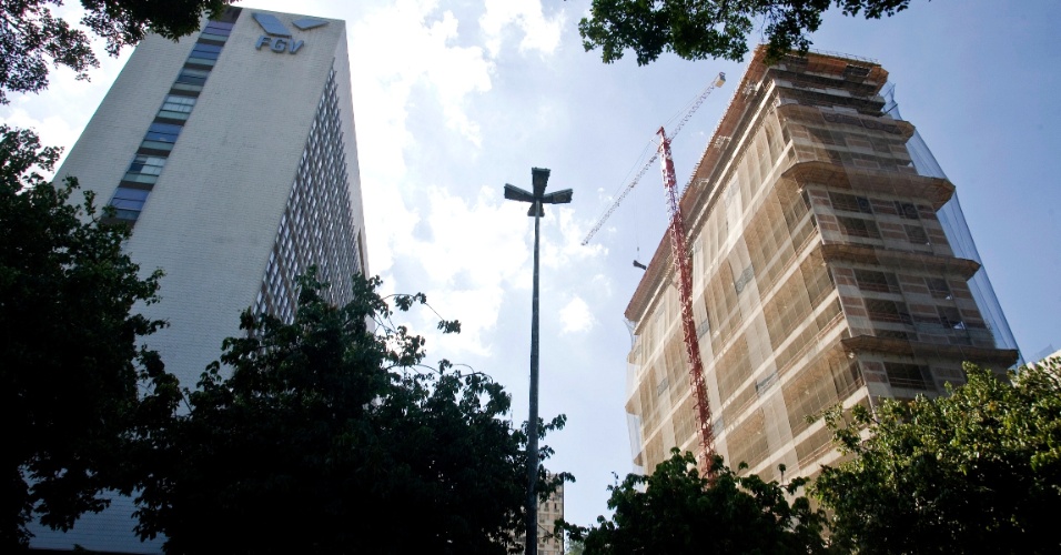 FGV: Confira a correção comentada do vestibular 2015 para o curso de ...