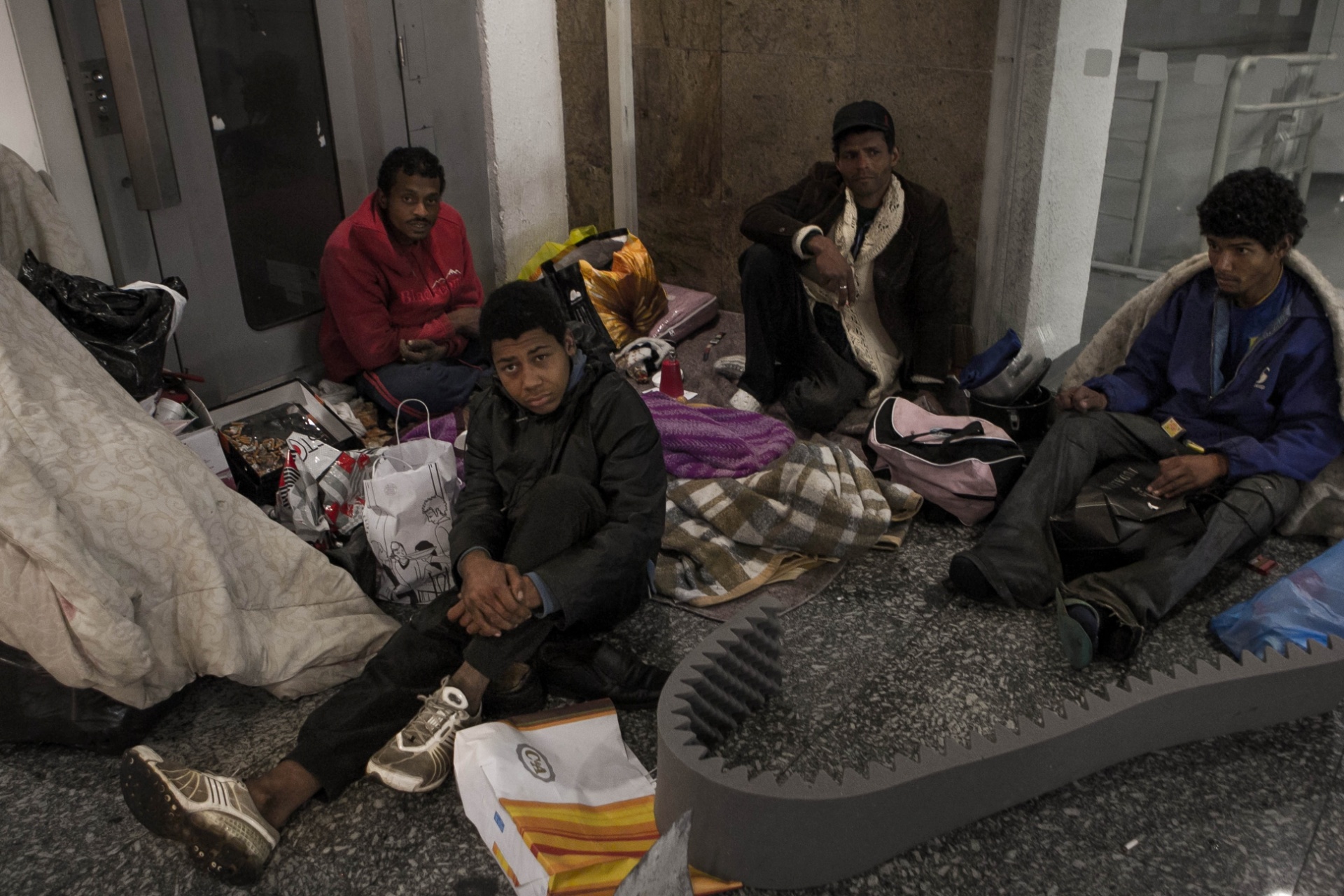 Fotos: Moradores de rua e o frio - 26/07/2013 - UOL Notícias