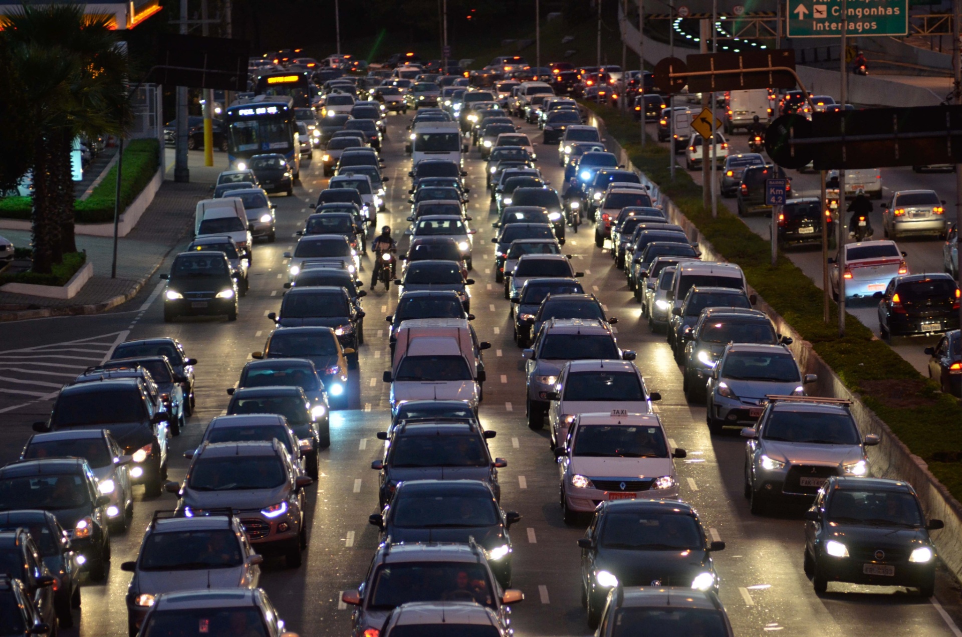 Fotos: São Paulo registra o maior congestionamento da história - 26/07 ...