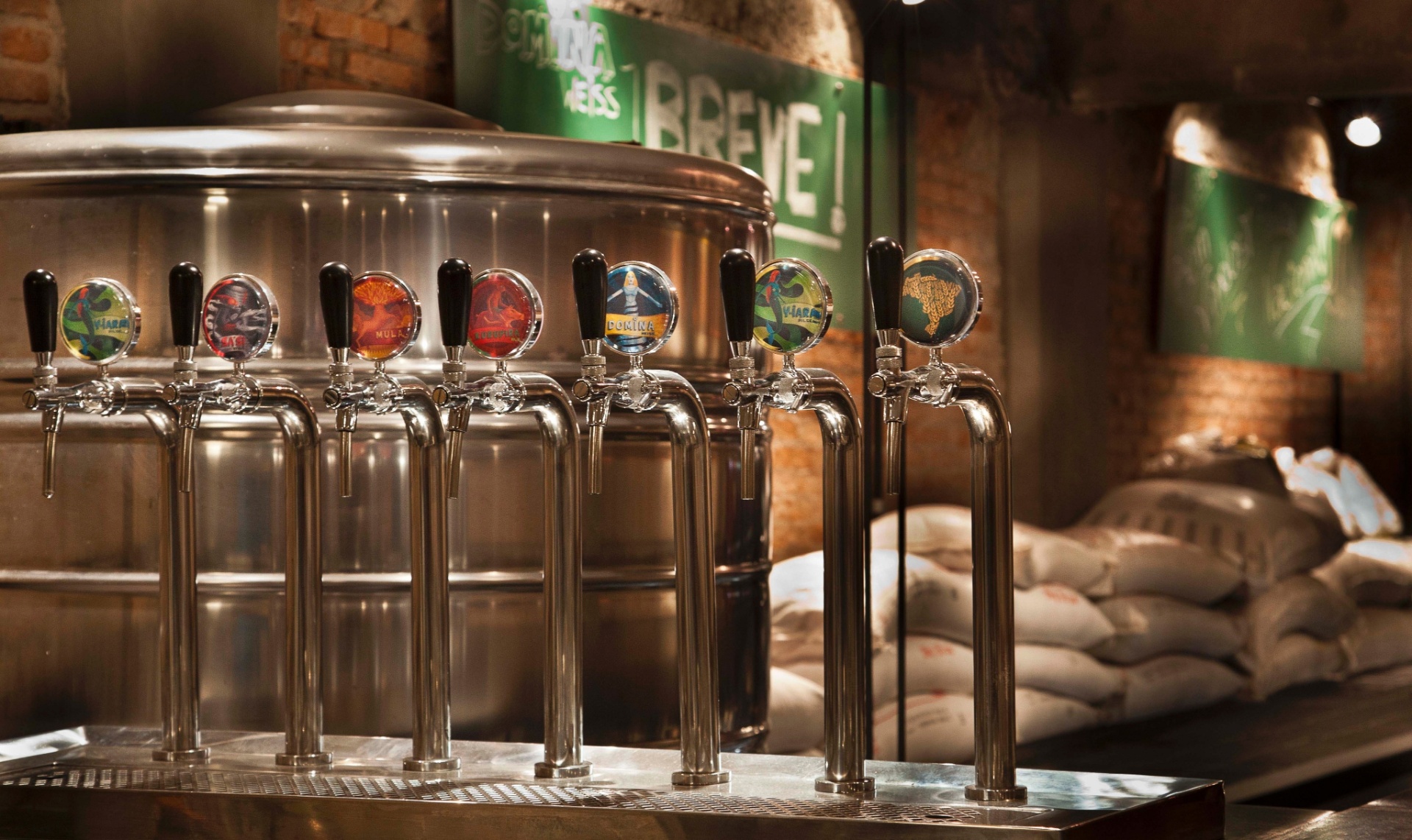 Fotos: Veja bares de cervejas especiais - 01/08/2013 - UOL Economia