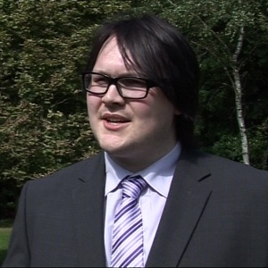 Britânico é obrigado a dançar em entrevista de emprego - Notícias - UOL ...