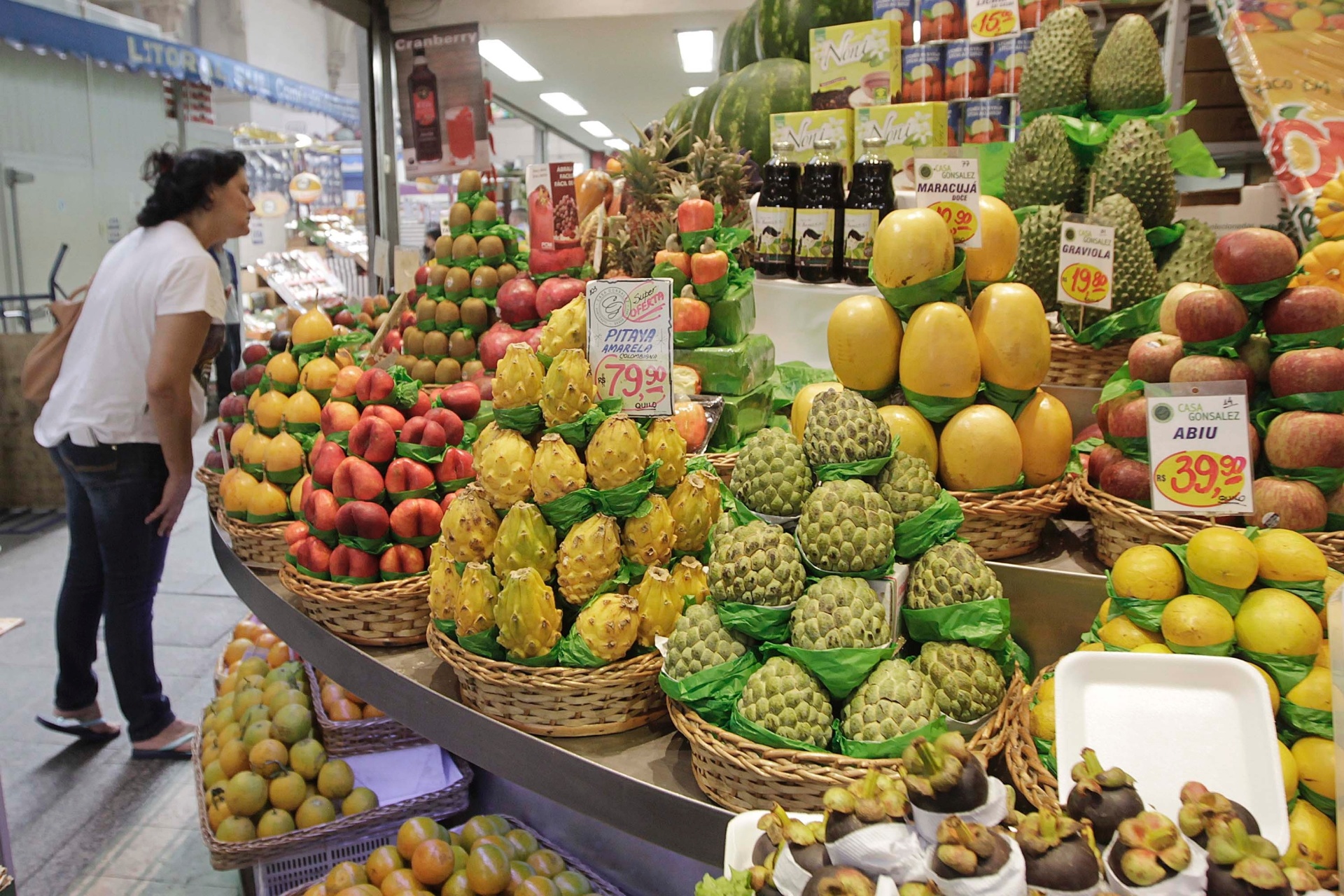 Fruta do cerrado se transforma em ravióli, farofa e pão em bistrô do ...