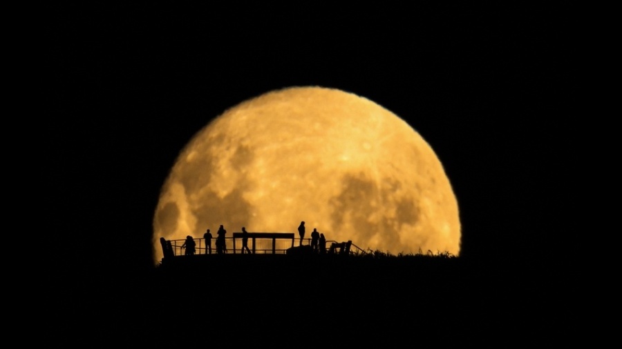 Qual a fase da Lua hoje (3)? Veja calendário lunar para outubro de 2025