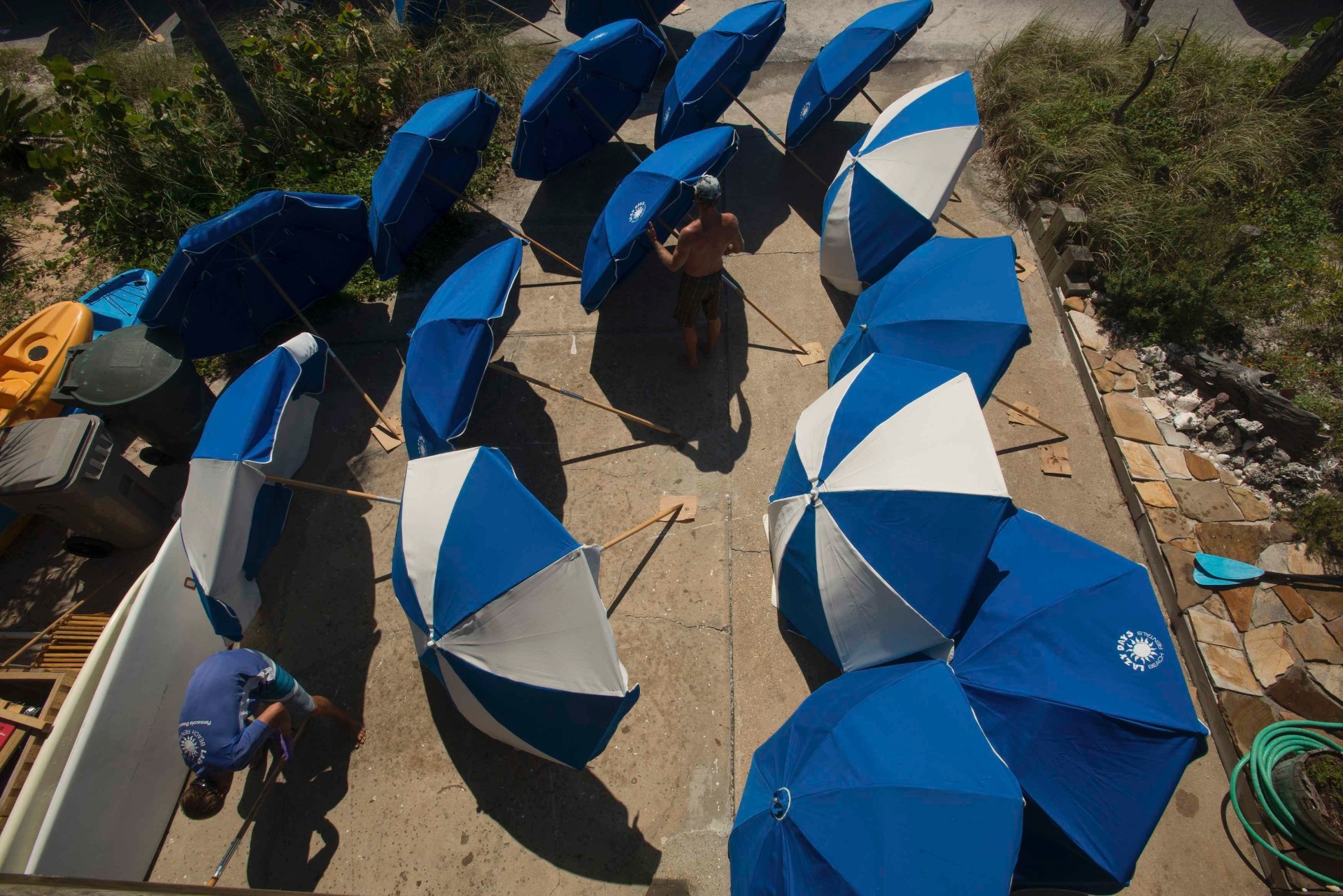 Fotos: Tempestade tropical Karen chega à costa norte-americana - 04/10 ...