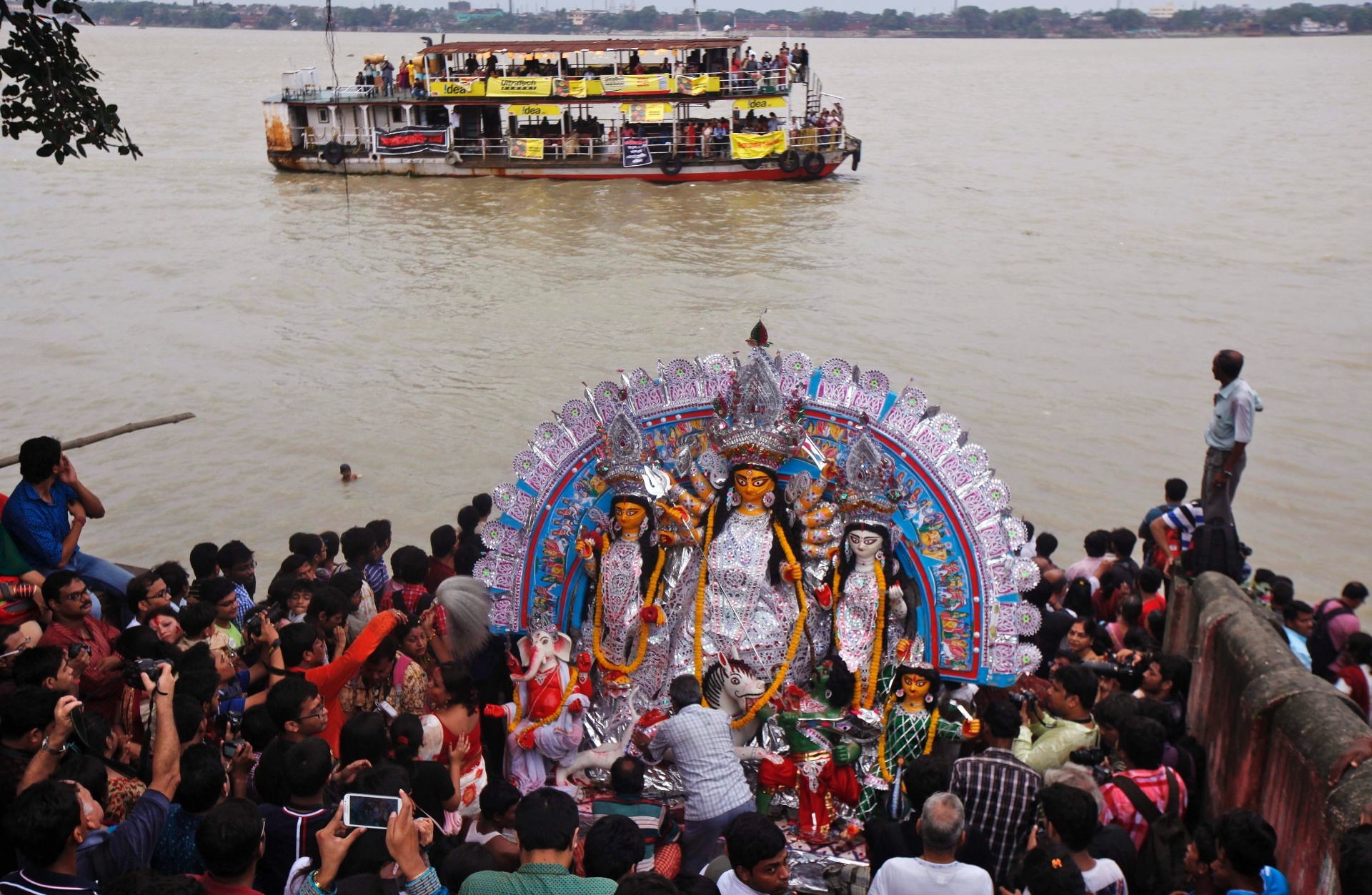 Fotos: Festival hindu celebra o triunfo do bem sobre o mal, na Índia ...