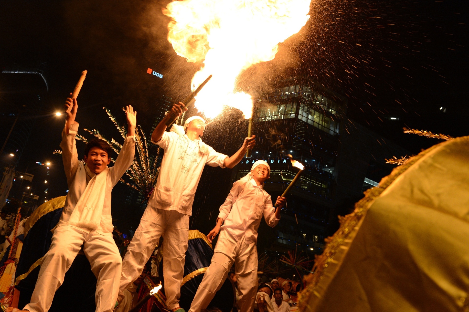 Fotos: Muçulmanos celebram a Festa do Sacrifício - 11/10/2013 - UOL ...