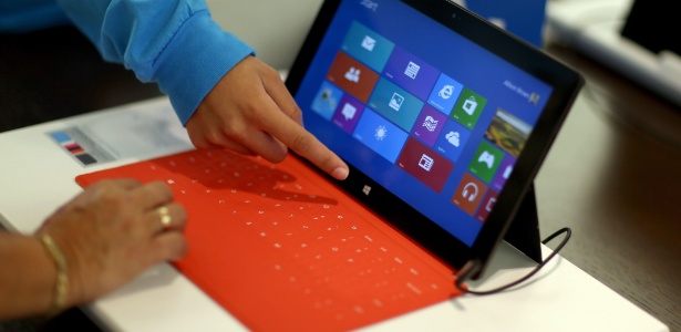Fotos: Conheça tablets lançados com o novo Windows 8.1 - 23/10/2013 ...