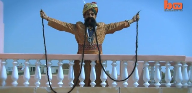 Indiano tem maior bigode do mundo: são 4 metros de pelos - 30/10/2013 ...