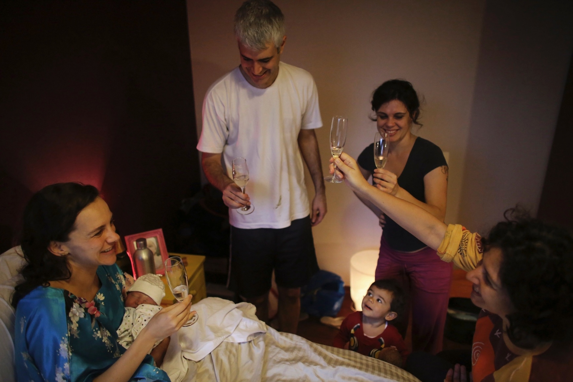 Fotos: Parto natural em casa é registrado por fotógrafo em São Paulo ...