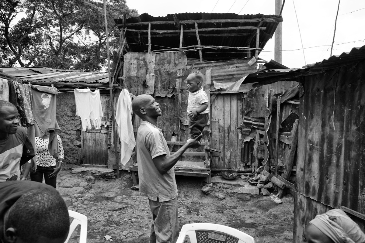 Fotos: Fotógrafa registra cotidiano de moradores da uma das maiores ...