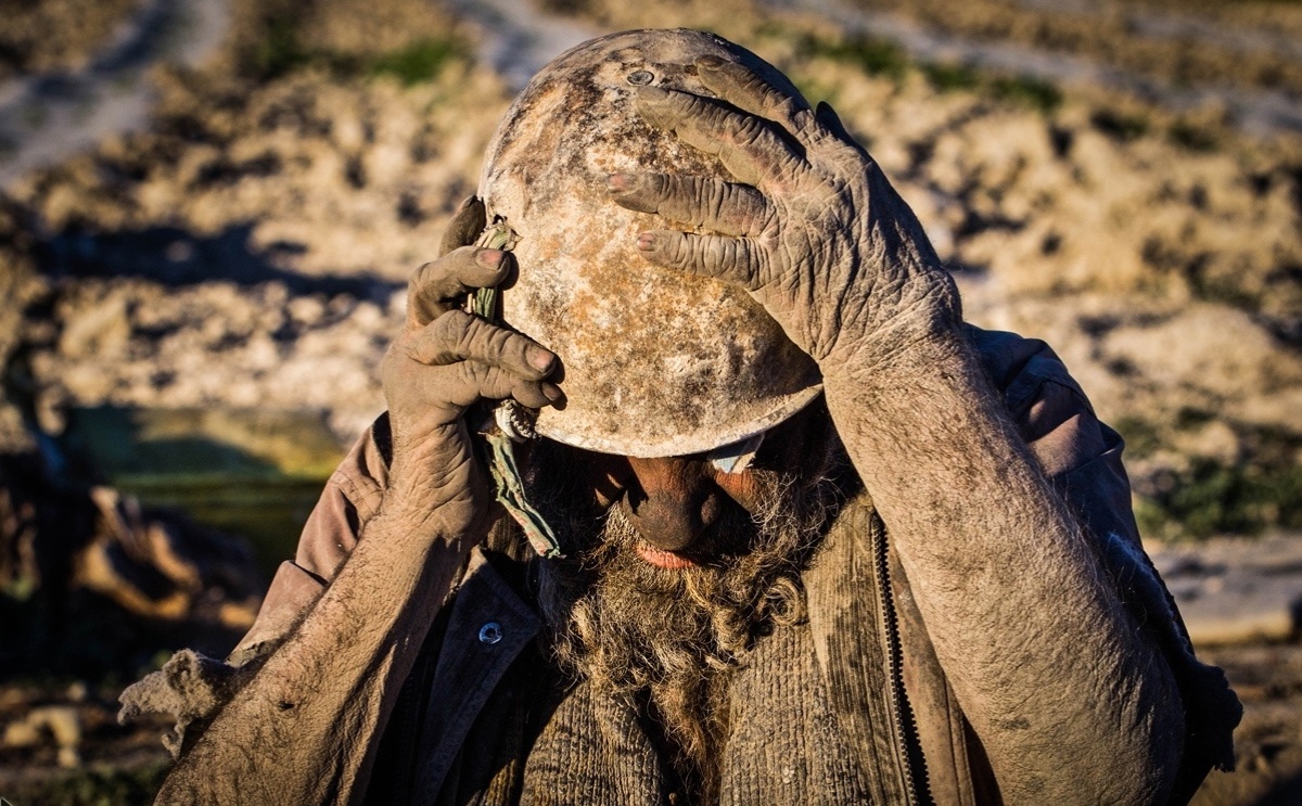 Fotos: Iraniano está há 60 anos sem tomar banho - 10/01/2014 - UOL Notícias