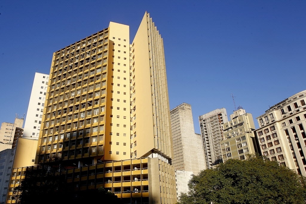 Fotos: Incêndio no edifício Joelma completa 40 anos - 01/02/2014 - UOL ...