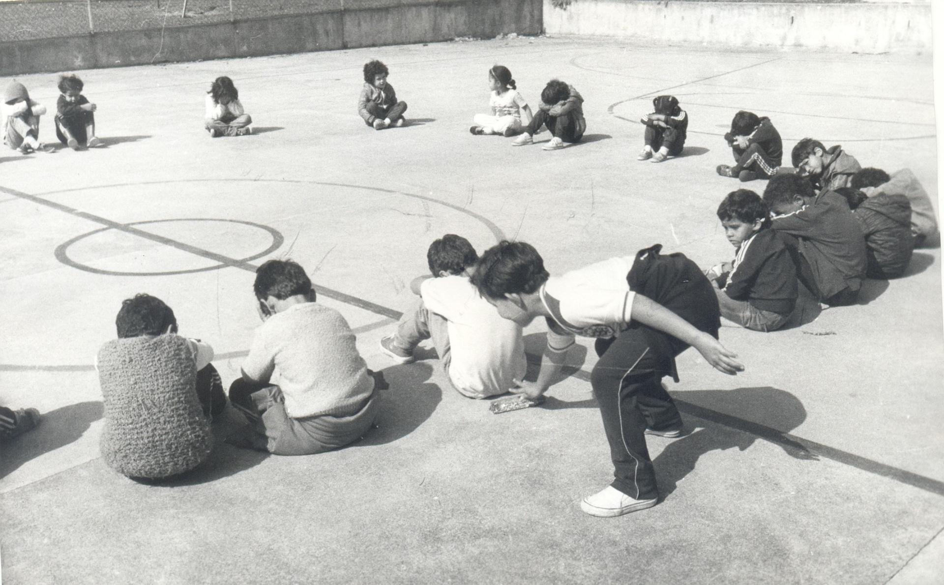 Escola manda aluna para casa por roupa que mostrava "demais" - 20/08 ...