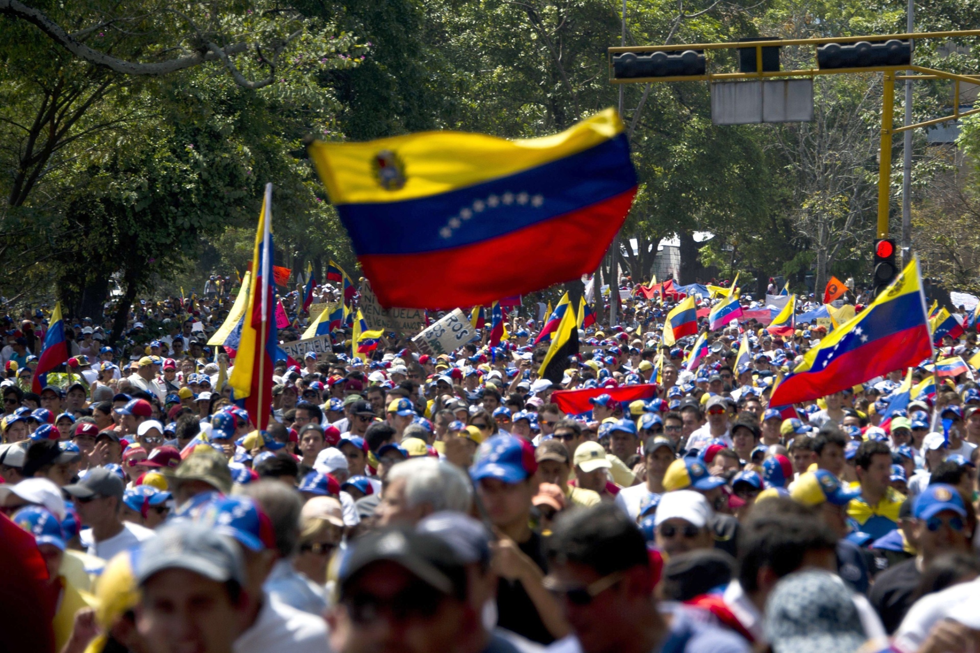 Fotos: Protestos na Venezuela - 12/02/2014 - UOL Notícias