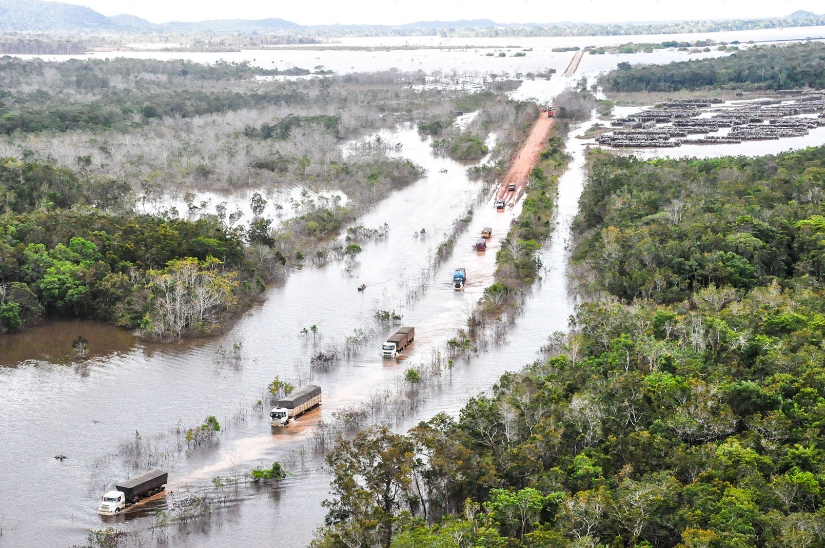 Rio Madeira recua, e tráfego de veículos para o Acre aumenta - 12/04 ...