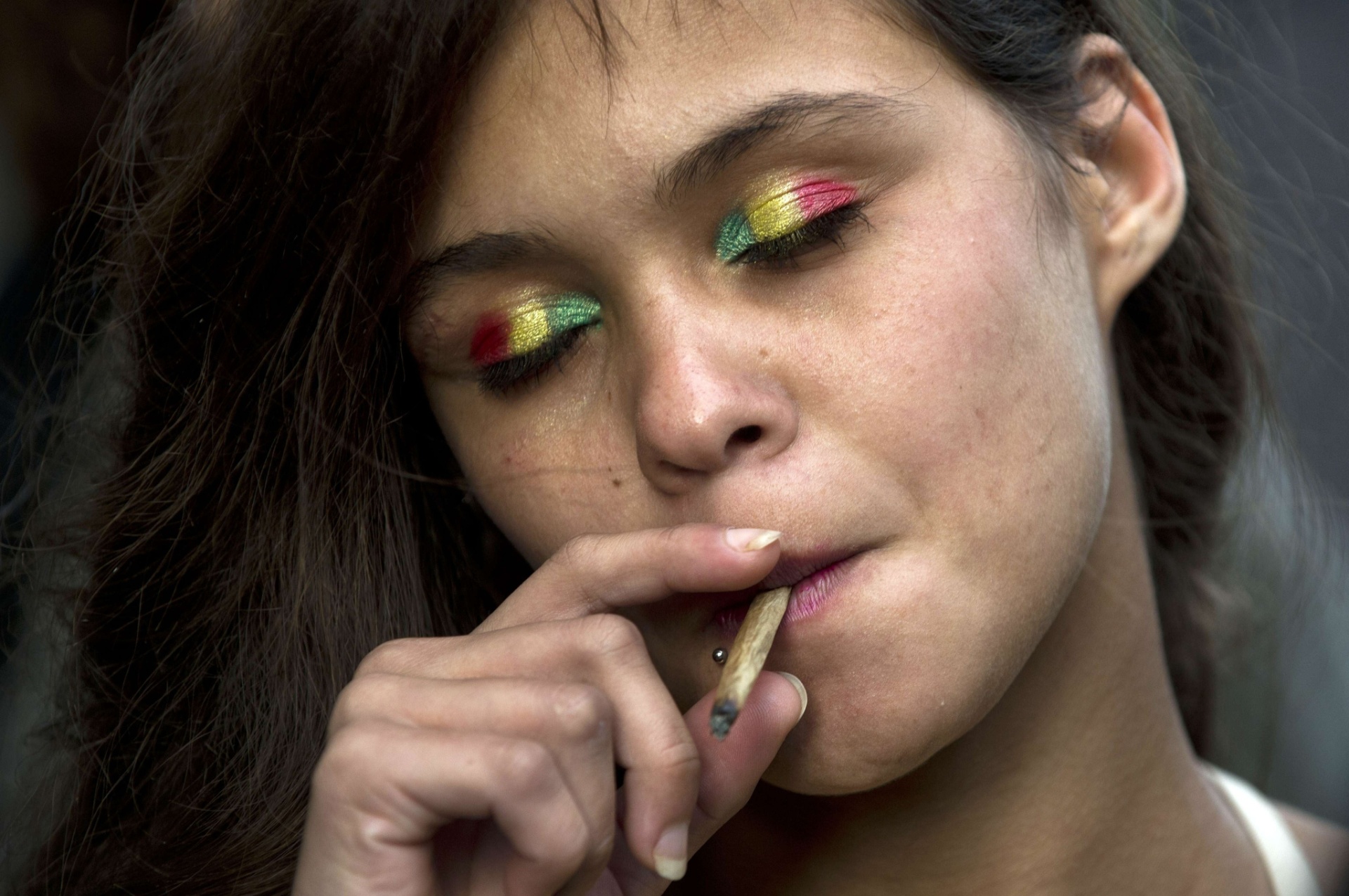 Fotos: Marcha da Maconha em São Paulo - 26/04/2014 - UOL Notícias