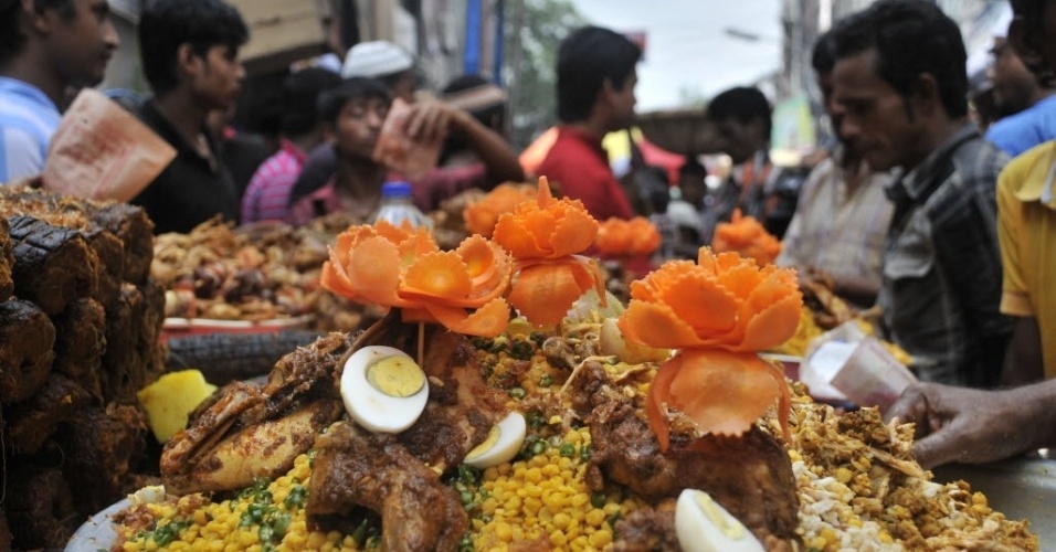 Muçulmanos pelo mundo celebram Ramadã; veja imagens - Fotos - UOL Notícias