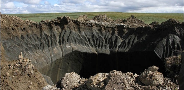 Fotos: Cratera gigante surge na Sibéria e intriga cientistas - 21/07 ...