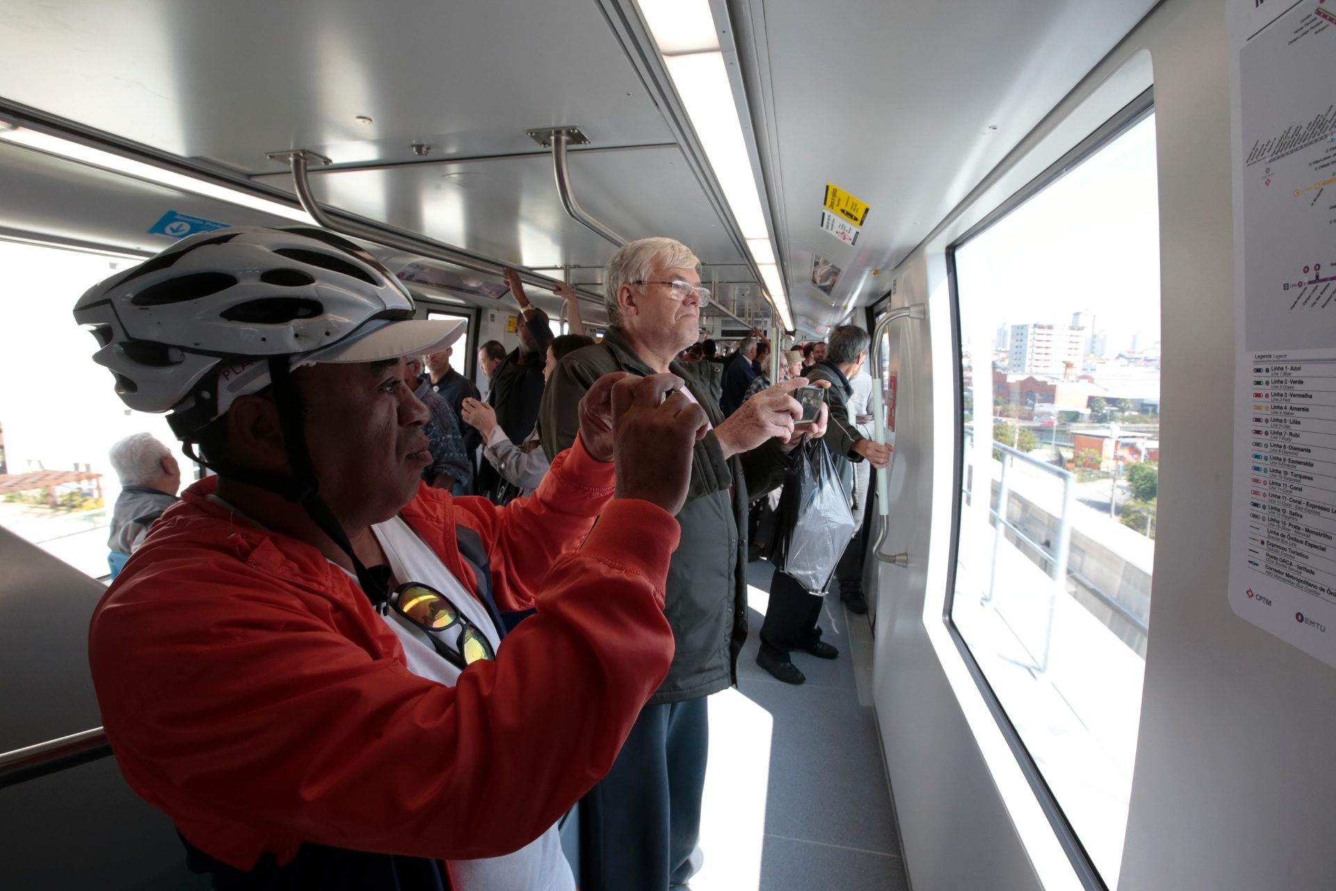 Fotos: Monotrilho é inaugurado em São Paulo - 30/08/2014 - UOL Notícias
