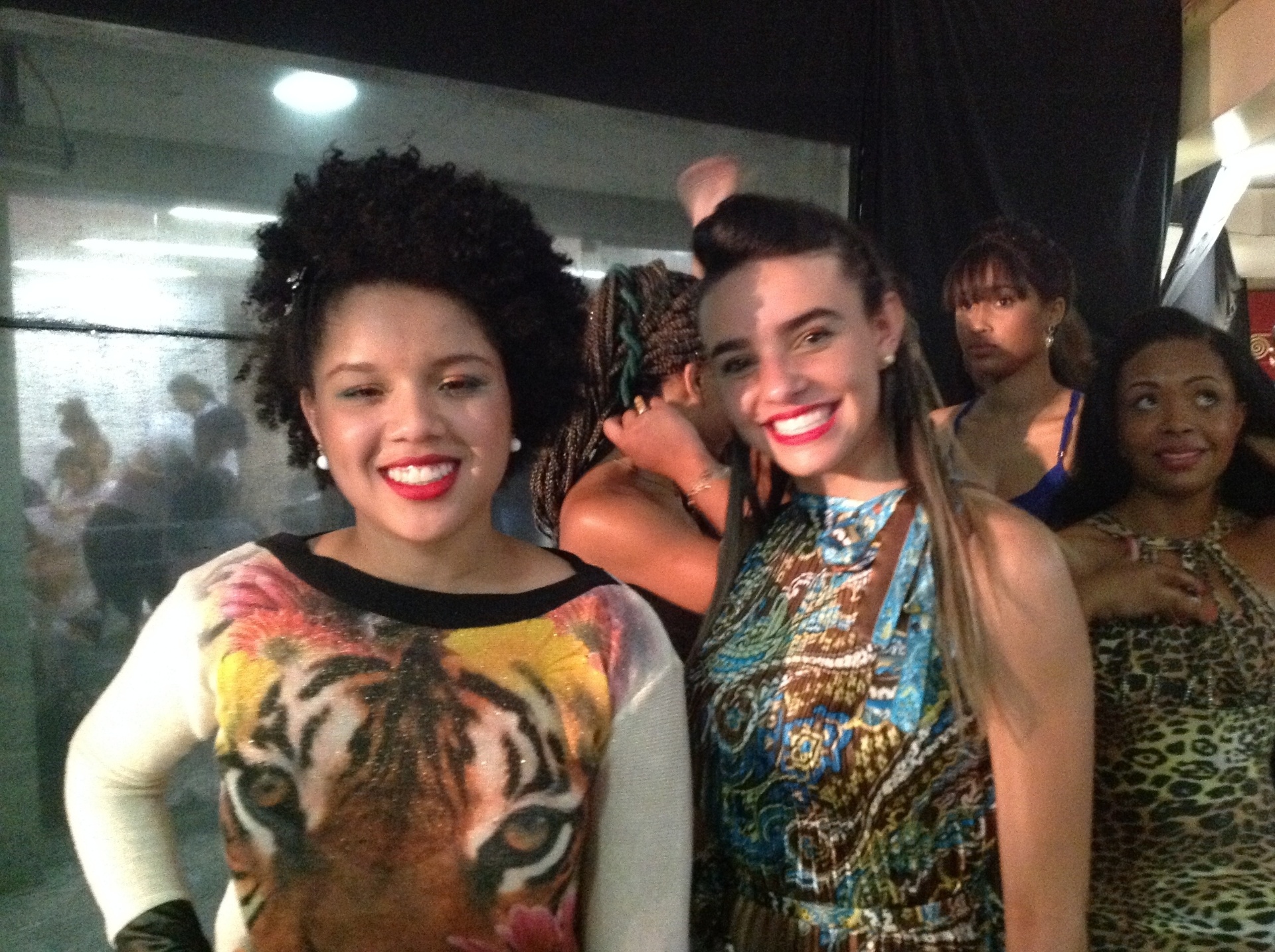 Fotos: Candidatas desfilam no Miss Favela 2014 - 28/09/2014 - UOL Notícias