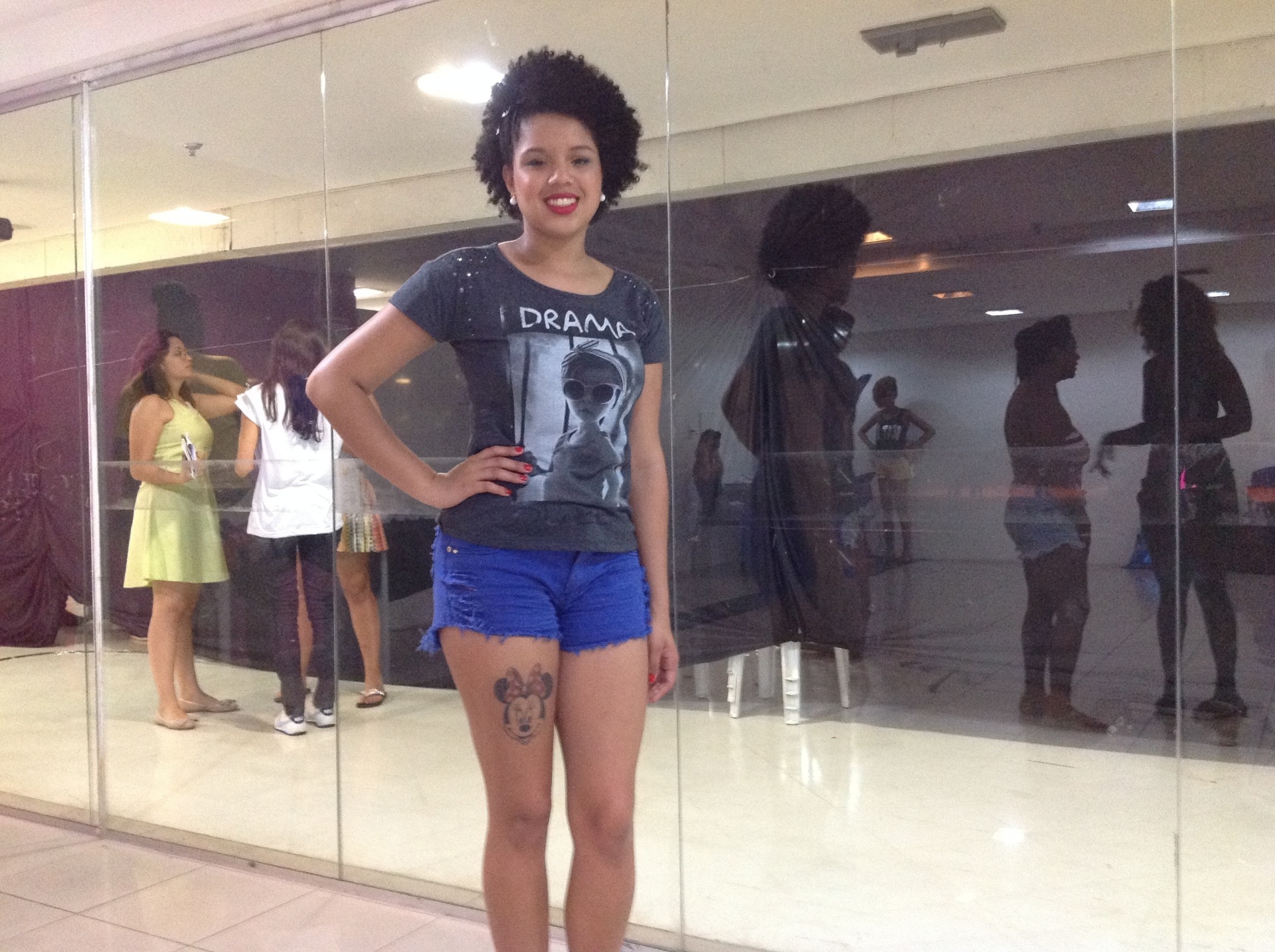 Fotos: Candidatas desfilam no Miss Favela 2014 - 28/09/2014 - UOL Notícias