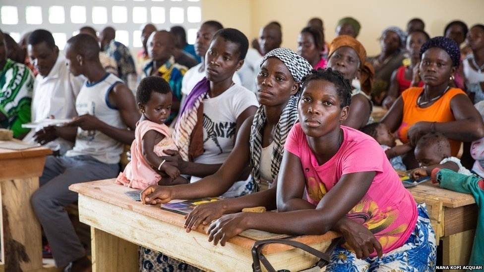 Fotos: Fotógrafo feminista retrata cotidiano de mulheres africanas - 30 ...