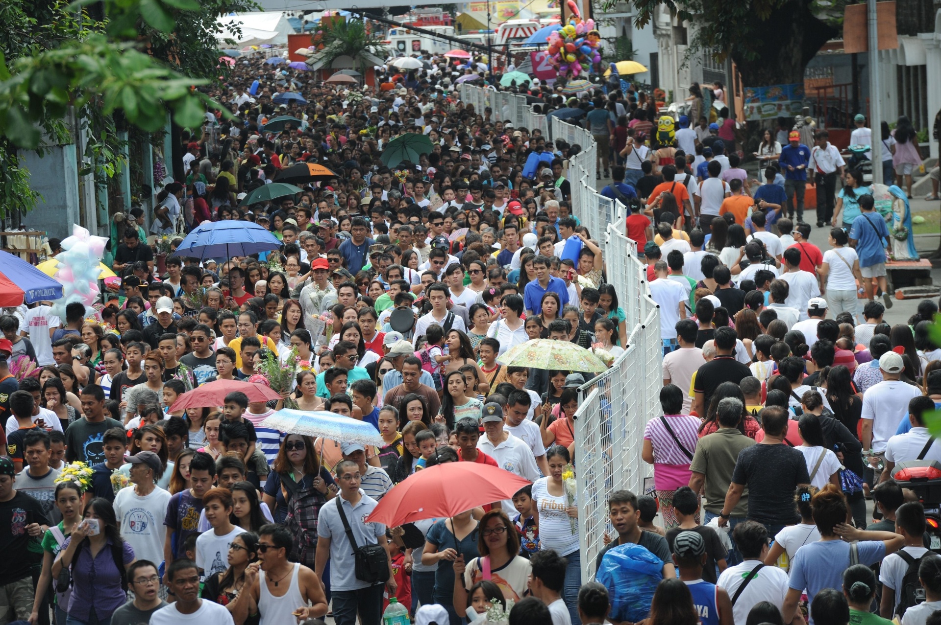 Fotos: Dia de Finados no Brasil e no mundo - 01/11/2014 - UOL Notícias
